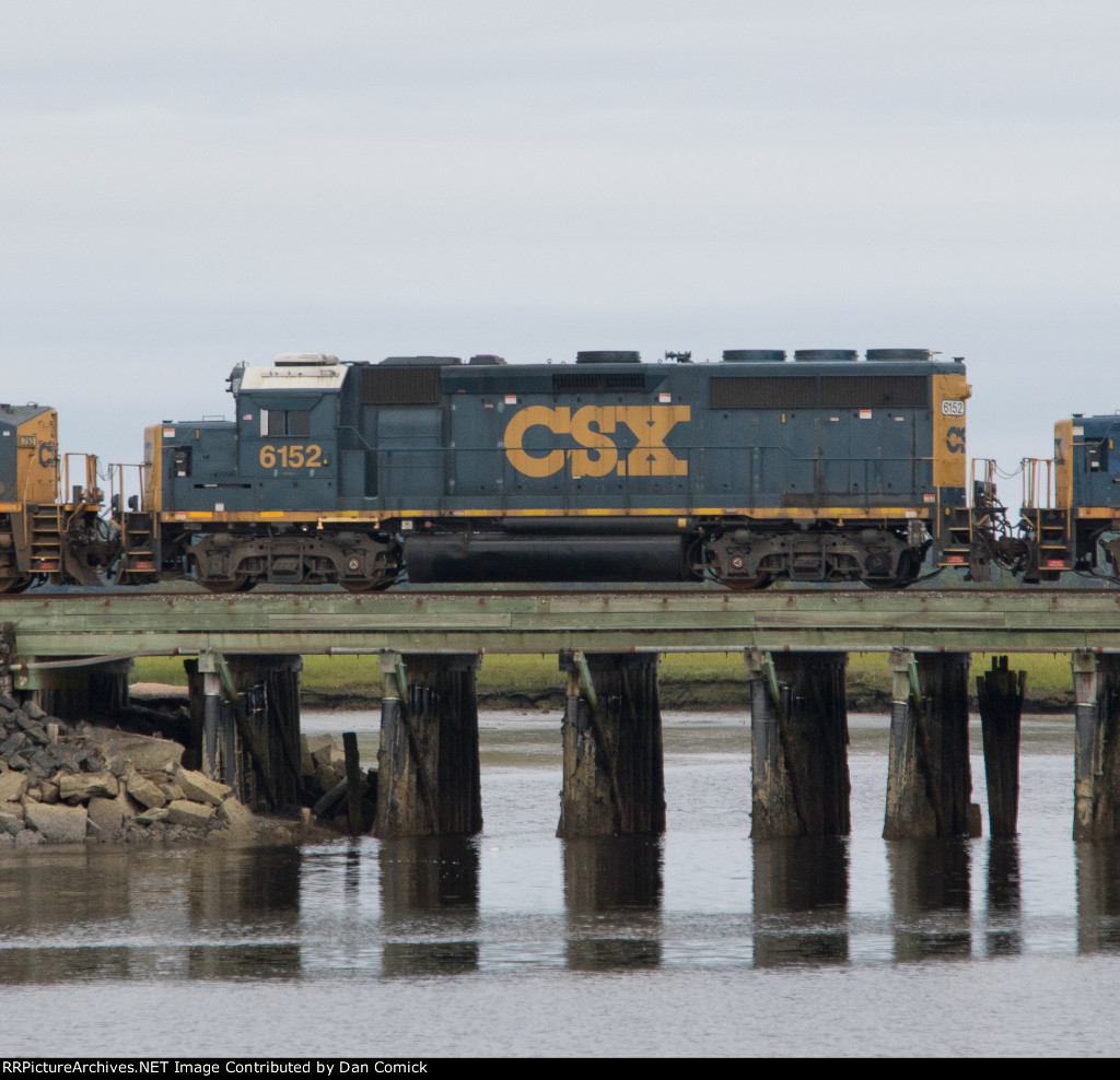CSXT 6152
